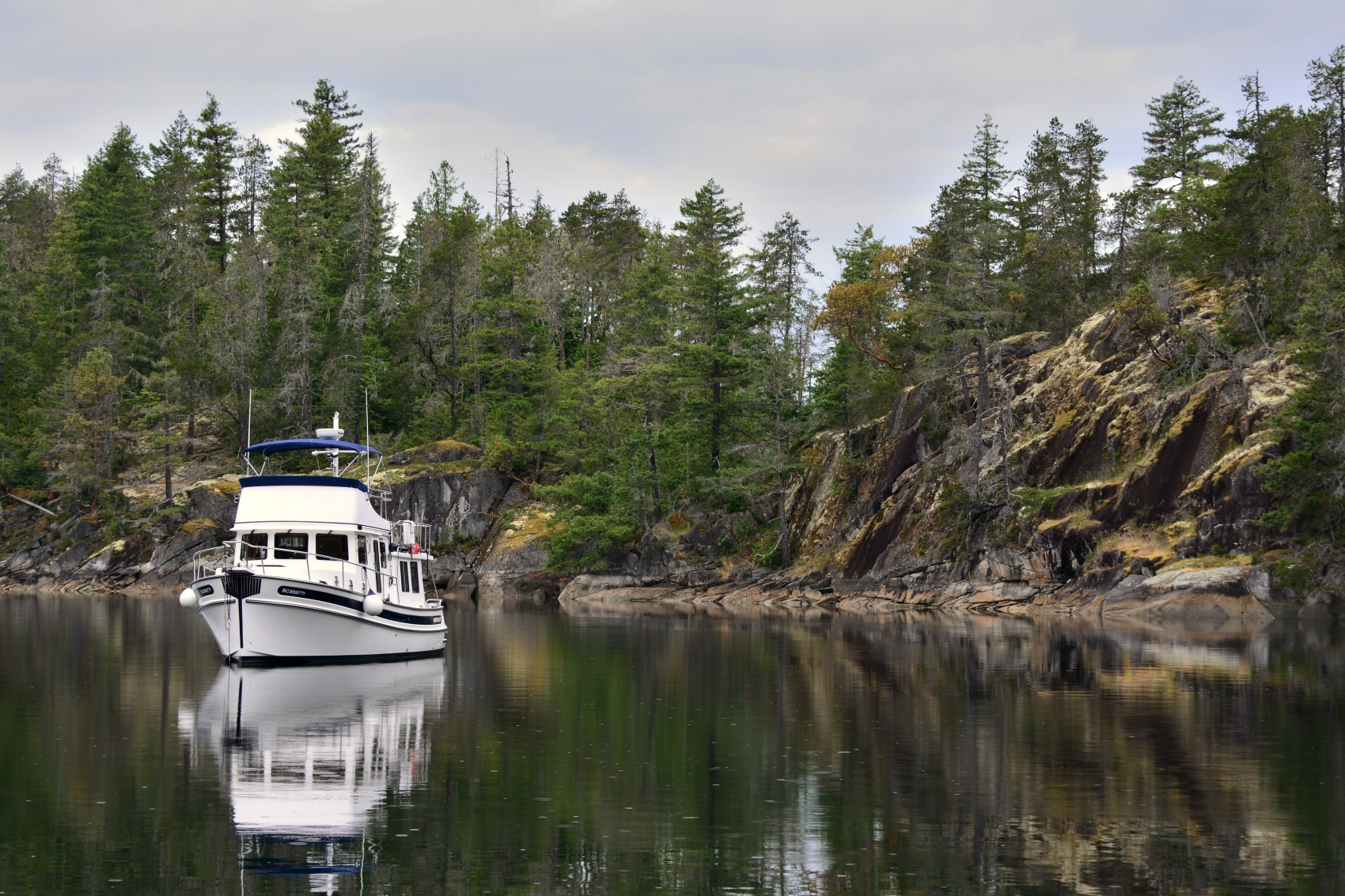 Anchoring 101 - A Dozen Tips and Techniques - Freedom Marine Inc