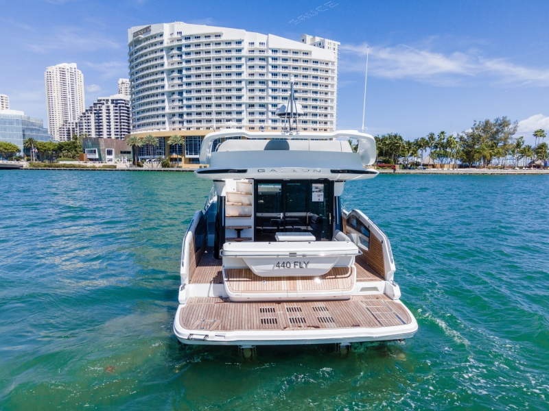 Galeon 440 FLY - Freedom Marine Inc