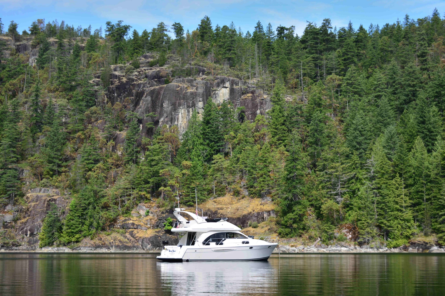 Tenedos Bay, Desolation Sound - Freedom Marine Inc
