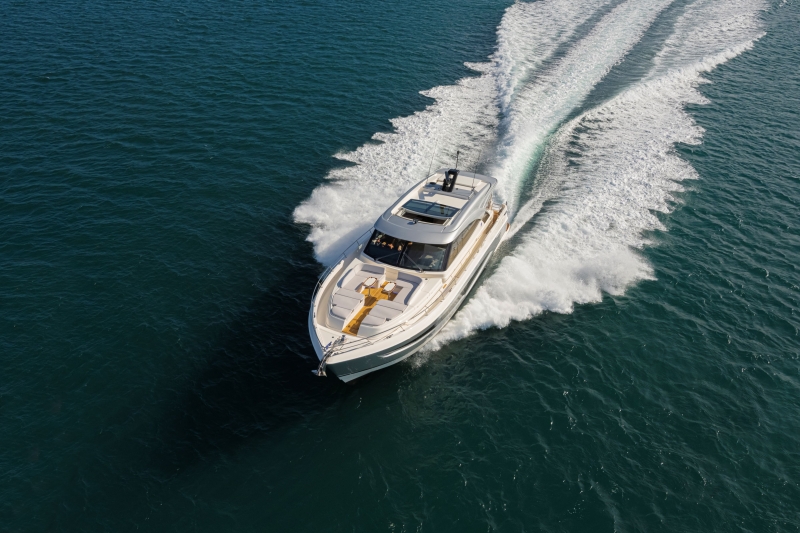 Riviera 6800 Sport Yacht Platinum Edition - Freedom Marine Inc